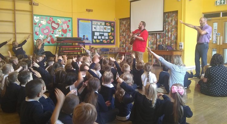 Mark Wolfe Rugby World Cup Song – Cilffriw Primary School